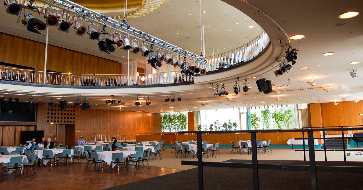 Choosing An Event Venue: 13 Factors You Must Not Overlook